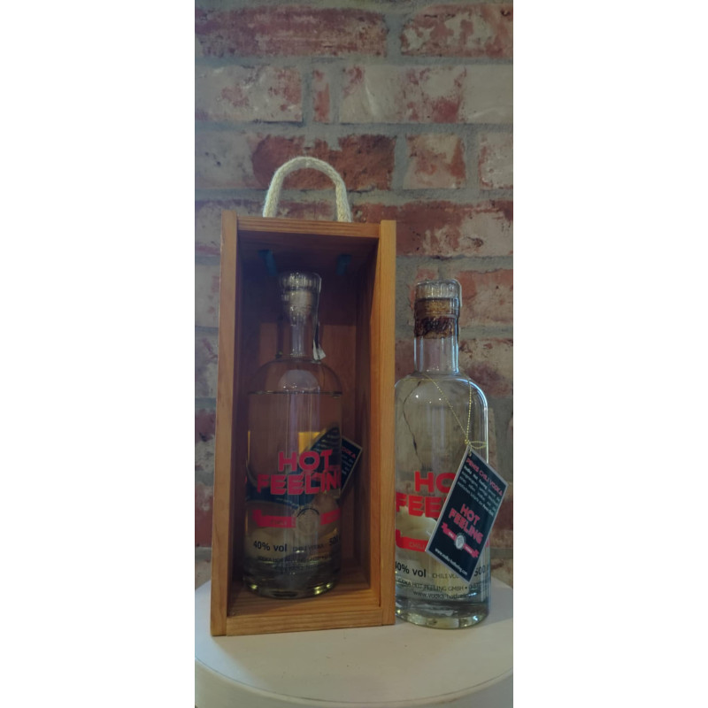 Hot Feeling Chili vodka 0,5 vol.40% - ELITA Alkohole Świata